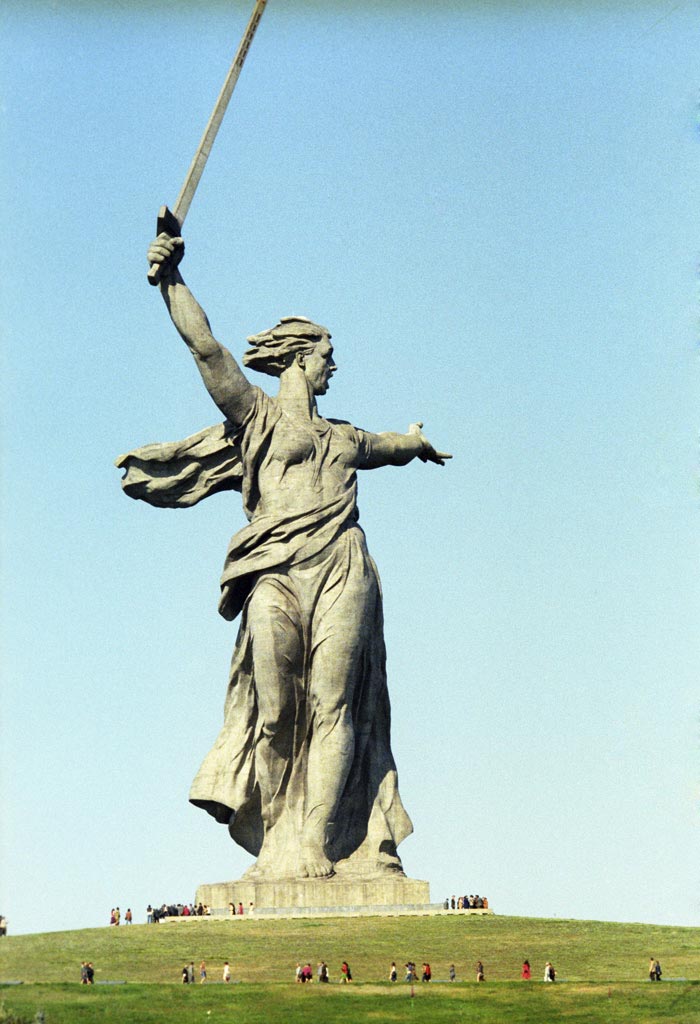 Staggering Statues: 7 Monumental Wonders of the Former Soviet Union ...