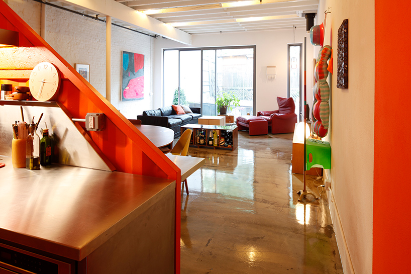 Crate Core: Shipping Container Tower Hidden Inside a Carriage House ...