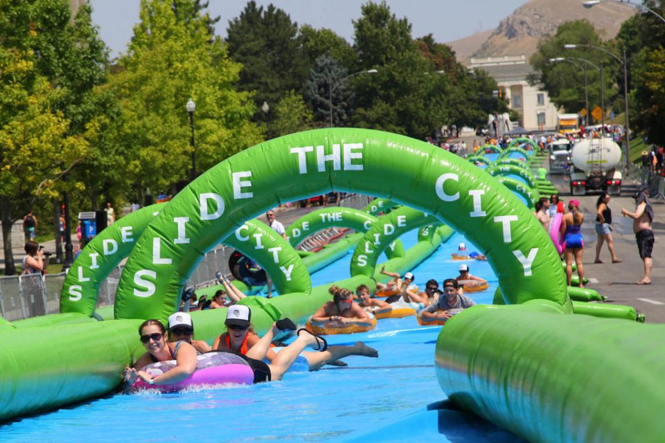 12 City Slides Turning Urban Settings Into Playgrounds for Adults ...