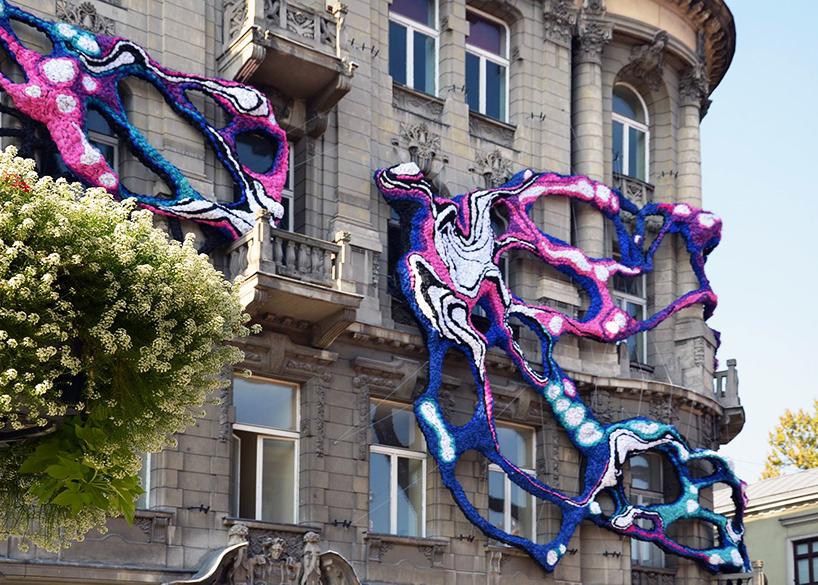 Parasitic Art: 11 Installations Taking Over Buildings Like Organic ...