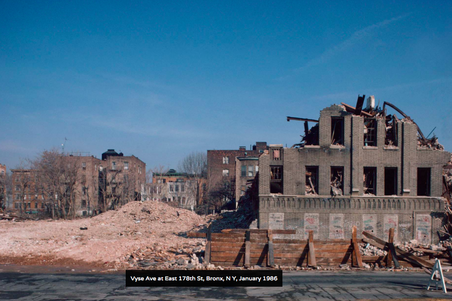 Evolution of Decay: Watch American Buildings Fall Into Ruin Over 40 ...