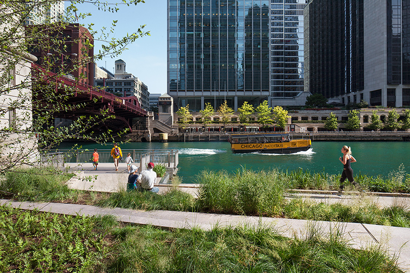 Now Complete, the Chicago Riverwalk Reclaims Disused Industrial Shore ...