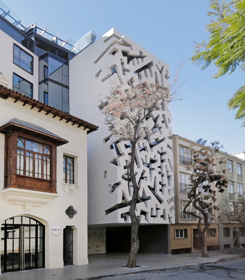 Fashionable Facades: 15 Buildings That Put On An Artistic Face | Urbanist