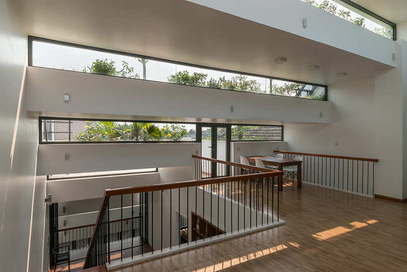 Urban Agritecture: Terraced Townhouse Supports Series of Green Roofs ...