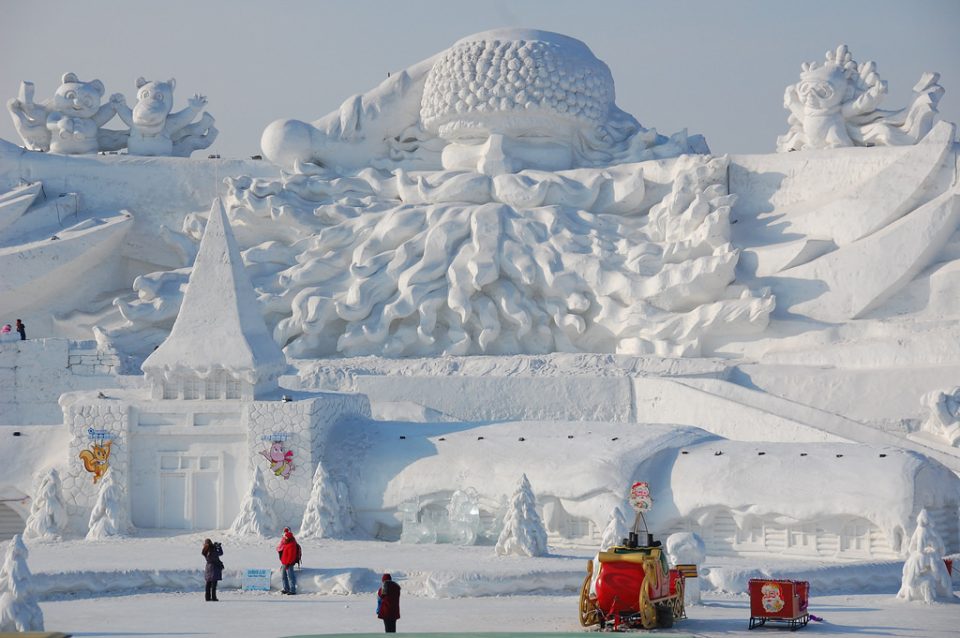 City of Ice: 20 Photos of China’s Amazing Annual Snow Sculptures | Urbanist