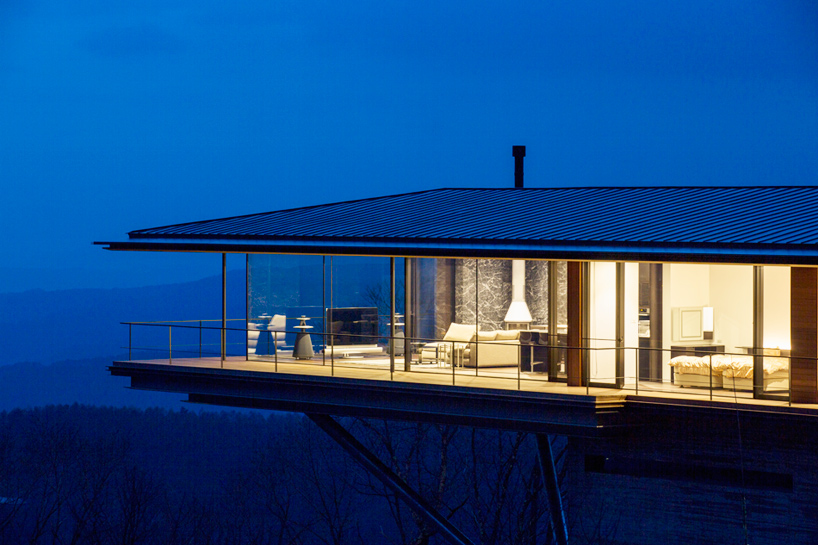 Hovering Homes: 12 Cantilevered & Elevated Residences Maximize Views ...