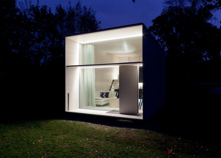 Build & Unbuild in 1 Day: Deconstructable Prefab House Moves with its ...