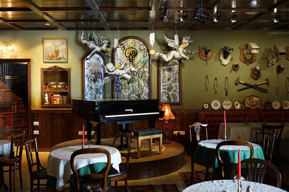 The Walled-Off Hotel: Banksy-Designed Rooms Overlook West Bank Barrier ...