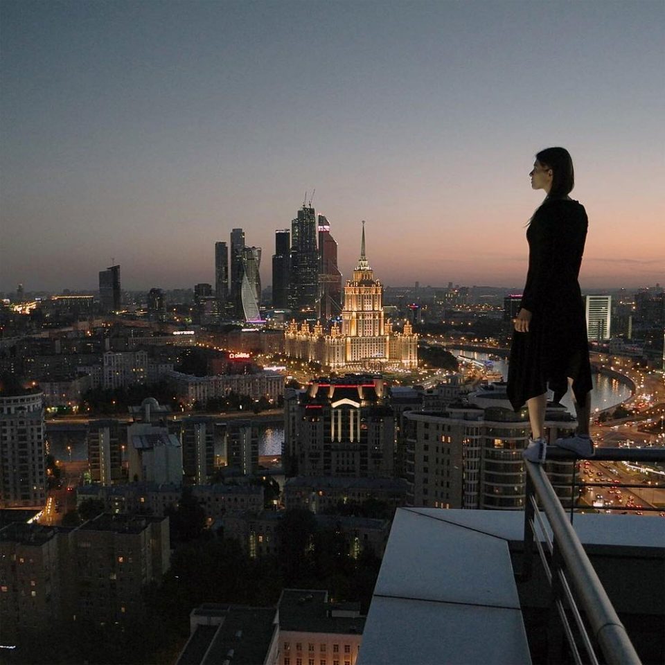 Risk-Taking Russian Rooftopper: Woman Takes Terrifying Skyscraper ...