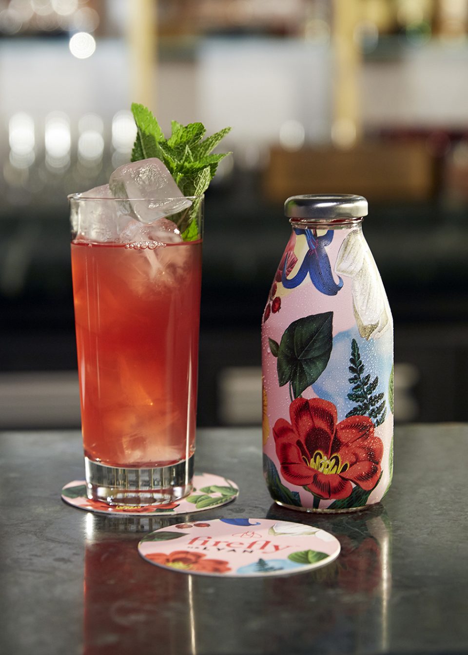 Lush Labels: 15 Bold & Beautiful Botanical Packaging Designs - WebUrbanist