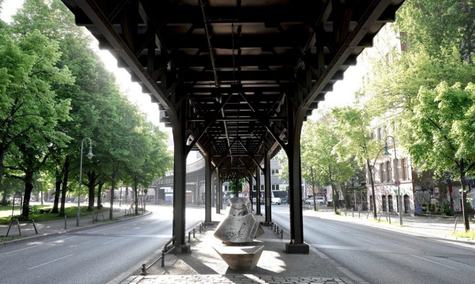 Radbahn Berlin: 6-Mile Sheltered Bike Path to Run Under City Train Line ...