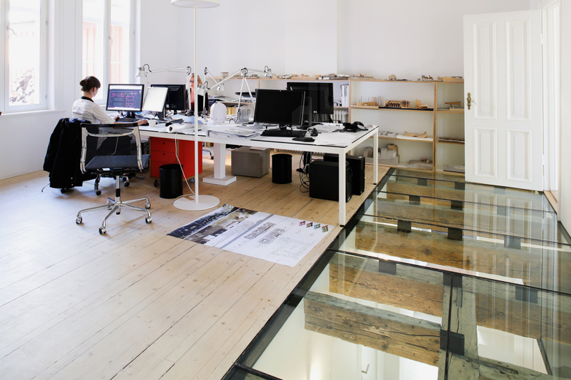 Tread Lightly: 16 Clearly Stunning Transparent Floor Designs - WebUrbanist