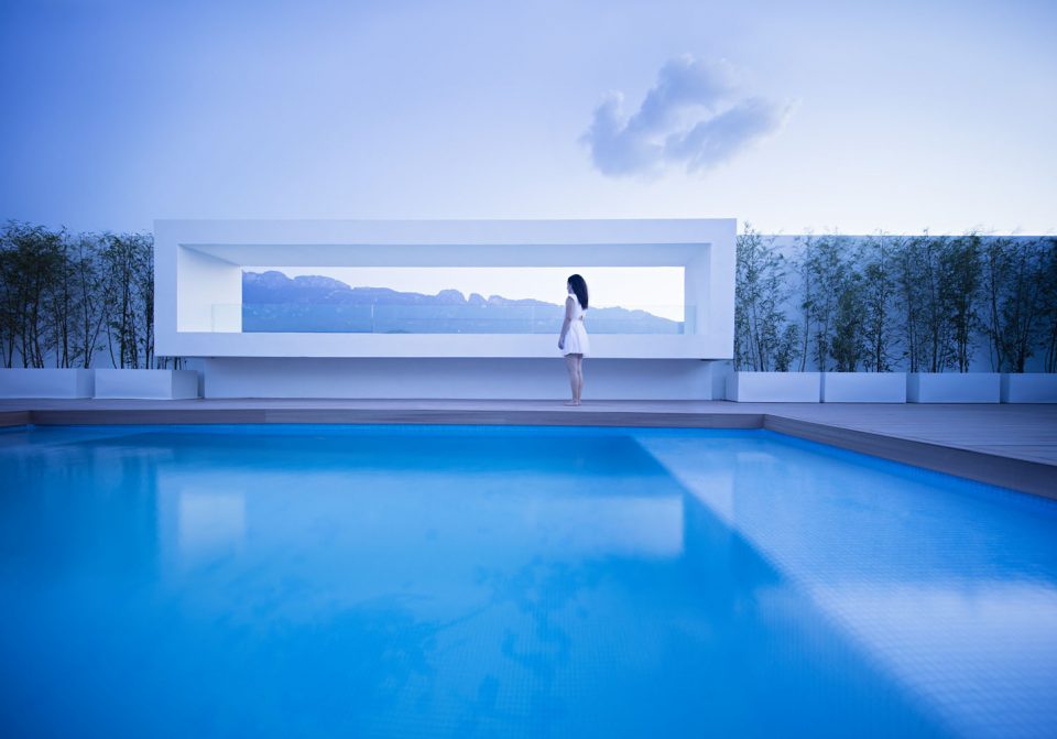 No Windows, No Problem: These 12 Houses Are Bright, Beautiful & Private ...