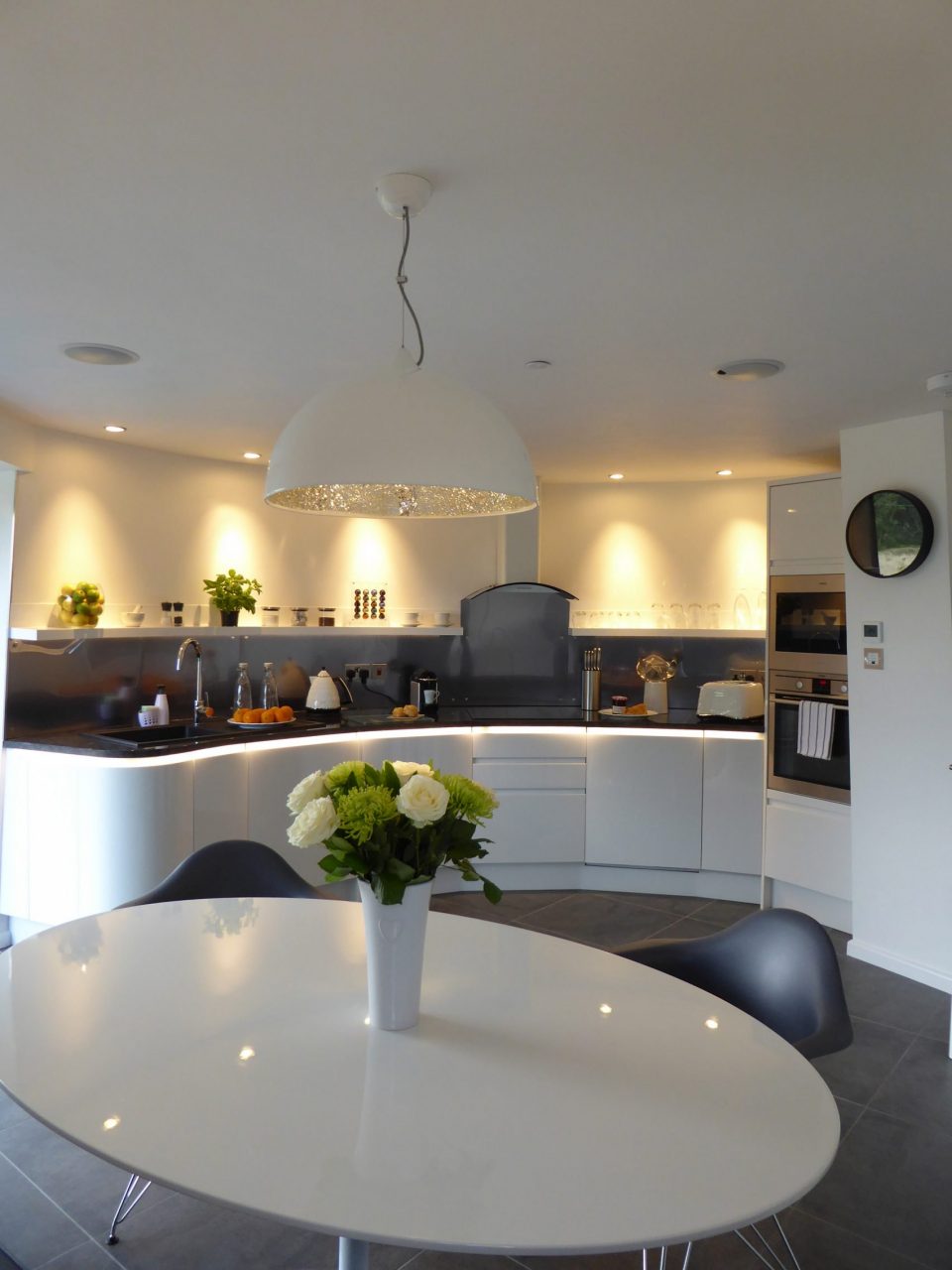 A New Spin: 125-Year-Old Windmill Turned into a Towering Guest House ...