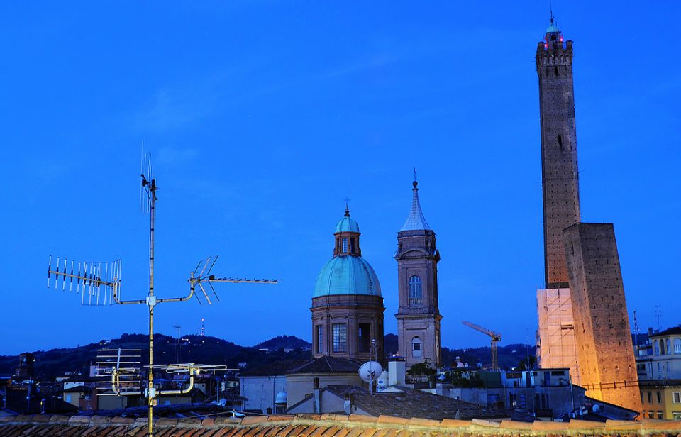 Dire Straights: 10 More Tilted Leaning Towers | Urbanist