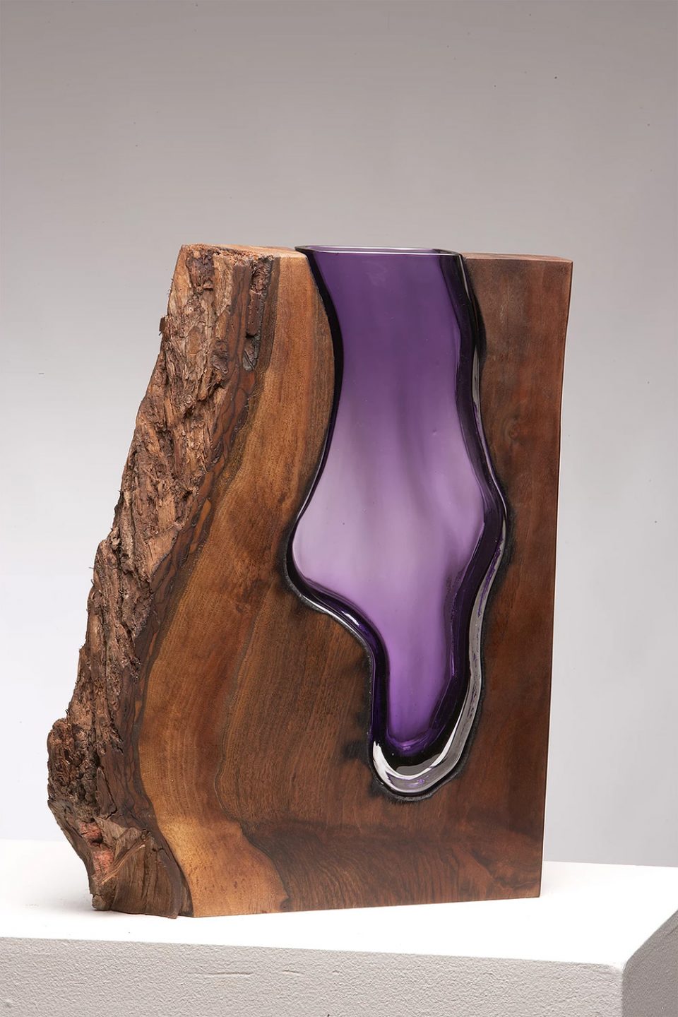 Natural-Edge Glassware: Curvy Vases Blown into Organic Wood Forms ...