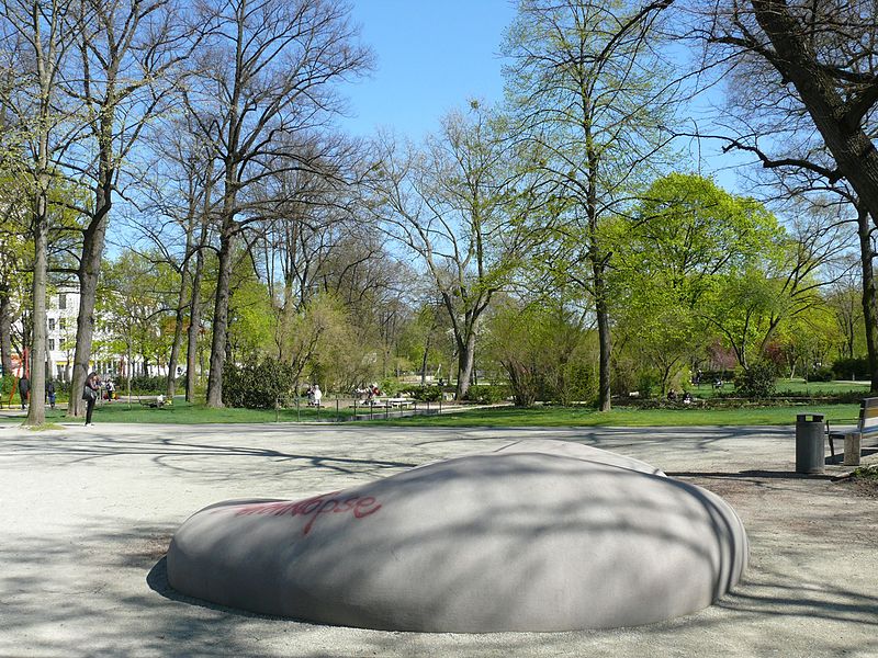 Hostile Urbanism: 22 Intentionally Inhospitable Examples of Defensive ...