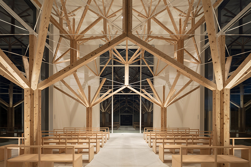 Fractal Chapel: Tree-Inspired Columns Branch Out to Open Up Interior ...