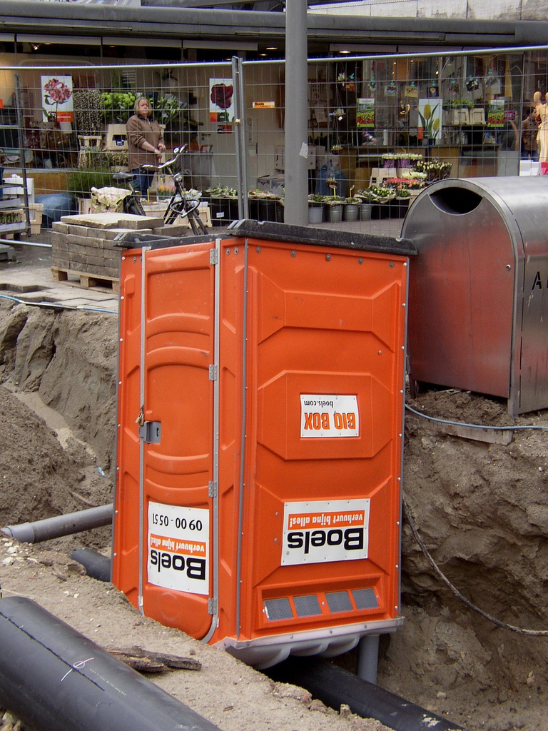 What A Dump: 15 Out Standing Porta-Potties - WebUrbanist
