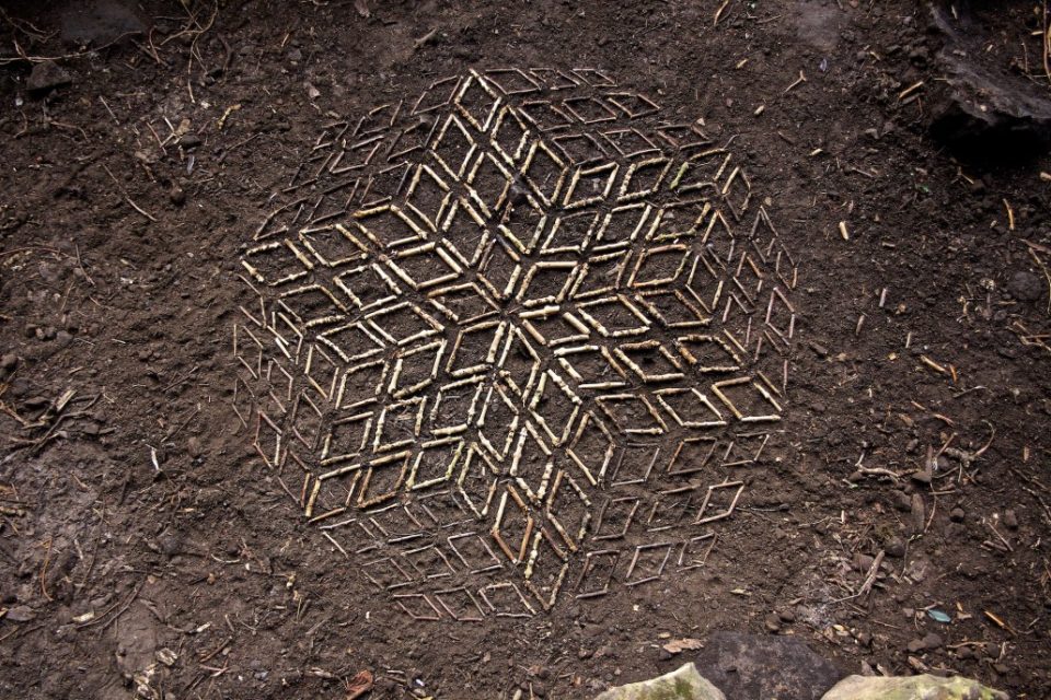 Sticks & Stones: Land Artist Shapes Natural Objects into Organic ...