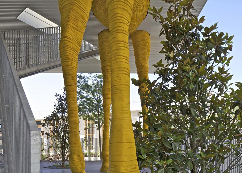 Creature Comforts: 12 More Animal-Shaped Buildings - WebUrbanist