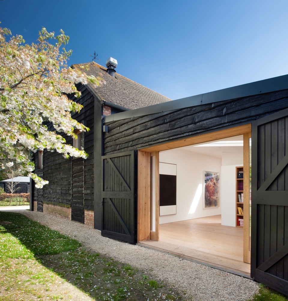 Raised in a Barn & Proud: 15 Farm Buildings Converted to Modern Homes ...