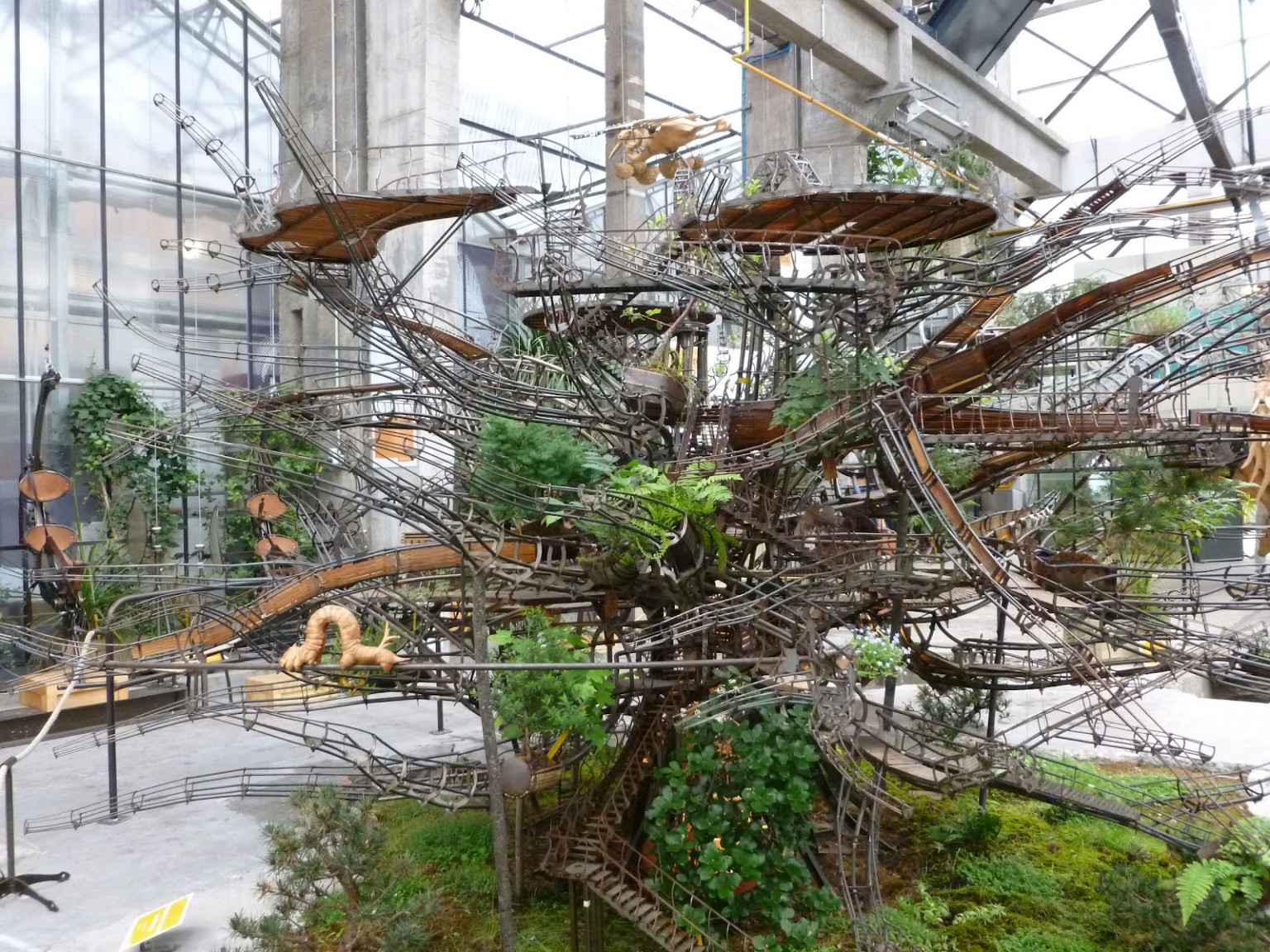 The Heron’s Tree: The World’s Largest Hanging Garden Since Ancient ...