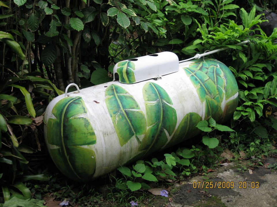Canned Heat: 12 Folk Art Painted Residential Propane Tanks | Urbanist