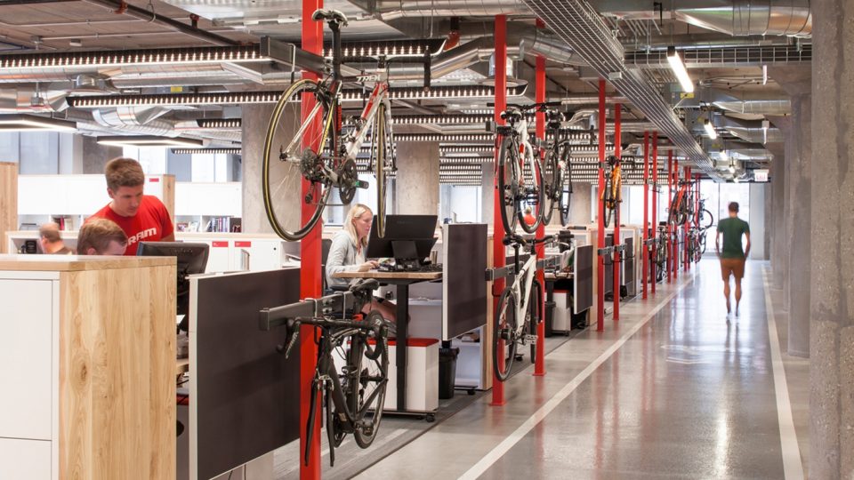 Innovation & Collaboration: 13 Cool Office Designs Spark Creativity ...