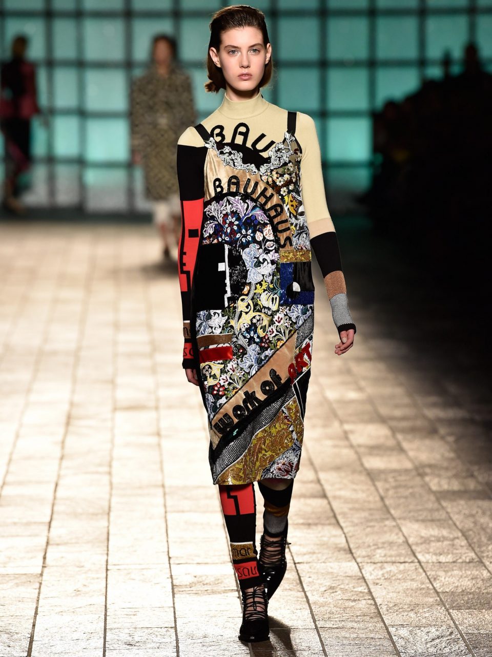 Architectural Fashion: Hybrid Outfits Combine Bauhaus with Arts ...