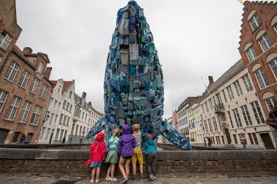 Whale of a Sculpture: Repurposing 5 Tons of Plastic Pollution Ocean ...