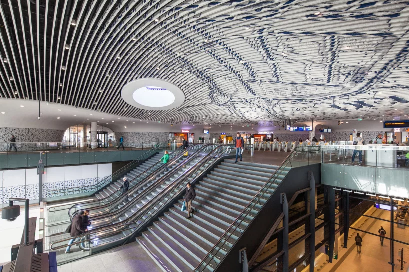 Abstract Geography: Huge Historical Map Spans Dutch Train Station ...