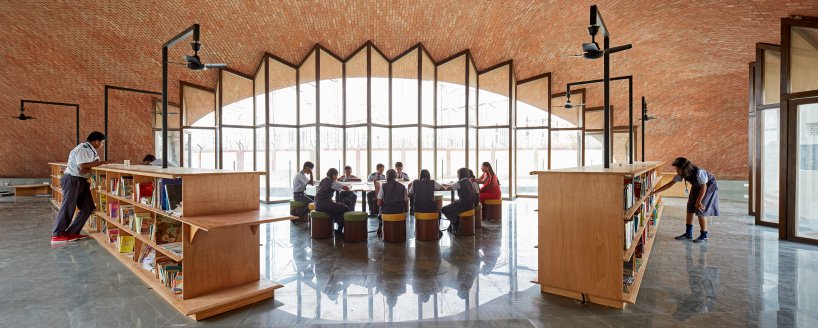 Walkable Rooftop: Vaulted Bricks Cover Library & Connect Campus in ...