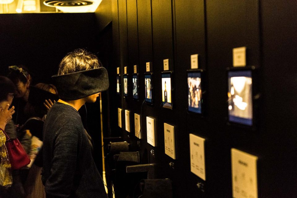 Dystopia Now: Office-Oriented “Blinkers” Serve as Horse Blinders for ...