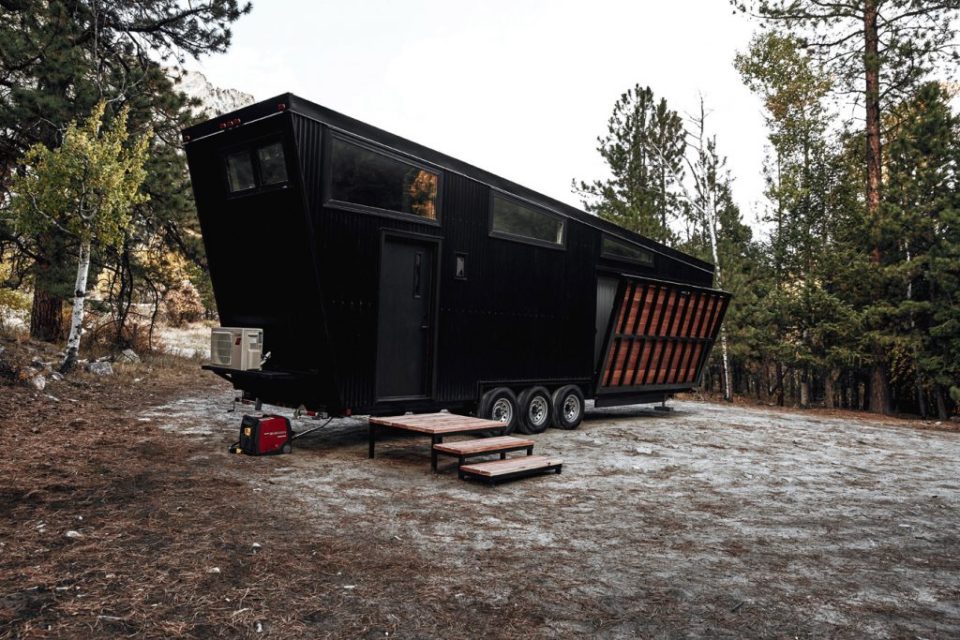 Midcentury Modern ‘Draper’ RV Offers a Nomadic Lifestyle for Discerning ...