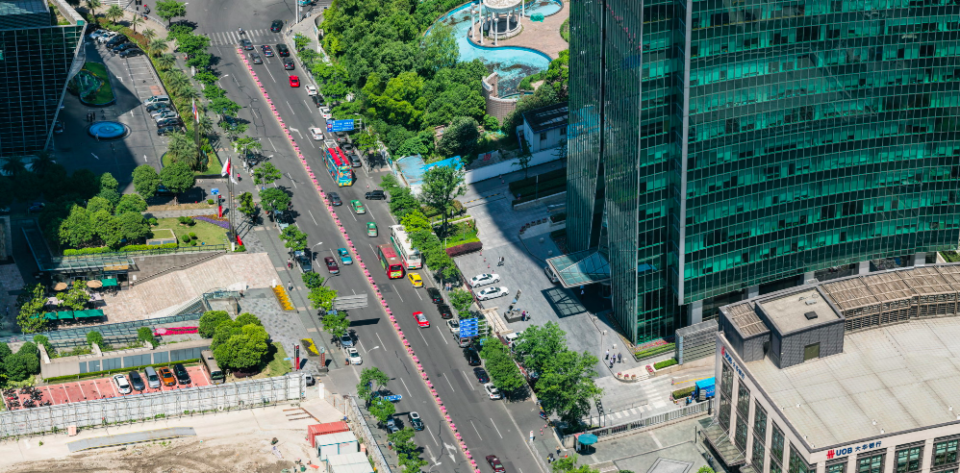 What Can You Find in This 24.9-Billion-Pixel Panoramic Photo of ...