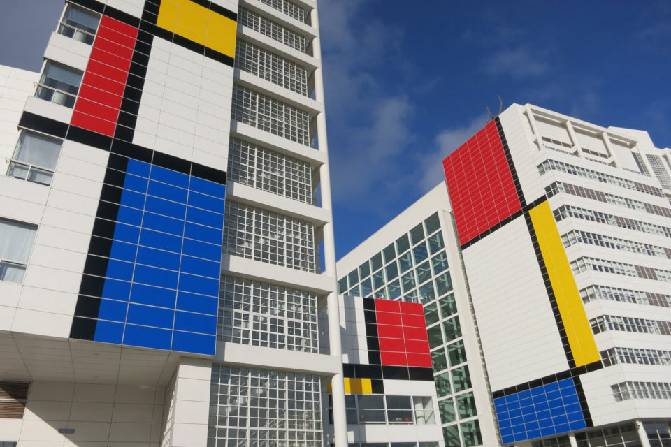 Mondrian Lives On: The Artist’s Influence on Architecture & Design ...